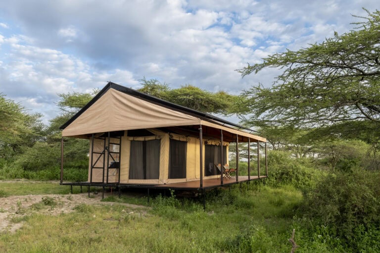 Simbavati Lake Ndutu Simbavati Lake Ndutu, Arusha, Tanzania – Discover ...